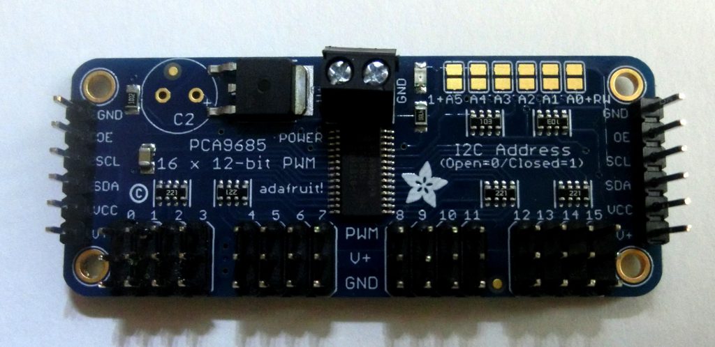 RaspberryPiとPCA9685でサーボモータが動かない原因を探る – Kazuki Room ～ モノづくりブログ
